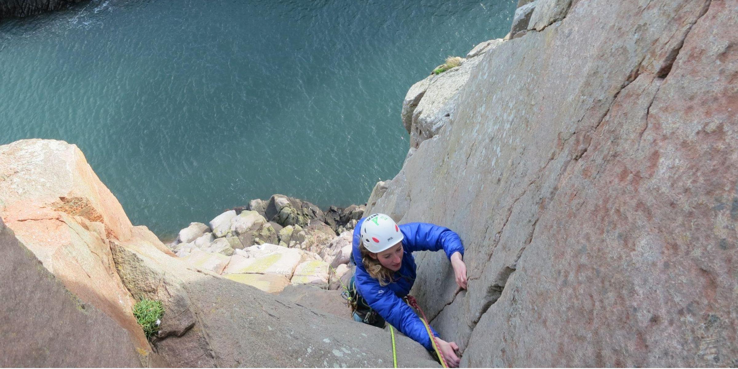 Cove Climbing | Rock Climbing & Mountaineering | Aberdeen